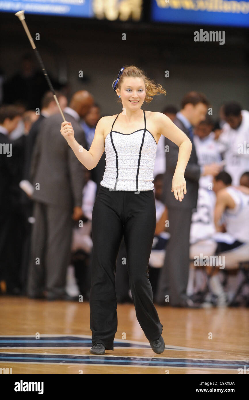 32 member team hi-res stock photography and images - Alamy