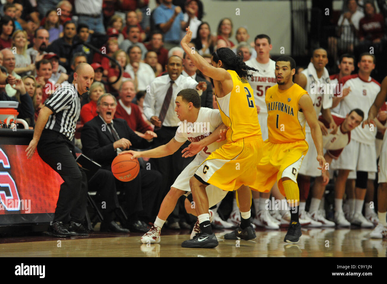 March 4, 2012 - Stanford, California, U.S. - Stanford Cardinal gaurd ...