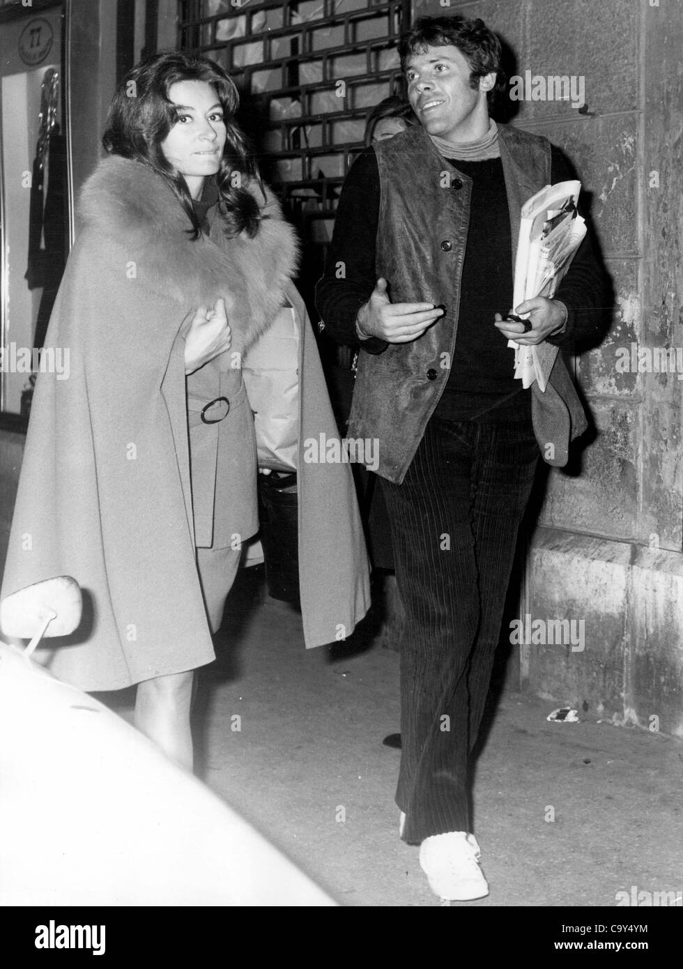 Anouk aimée hi-res stock photography and images - Alamy