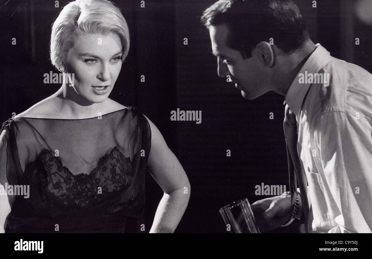 JOANNE WOODWARD with Paul Newman.(Credit Image: Â© Jack Stager/Globe ...