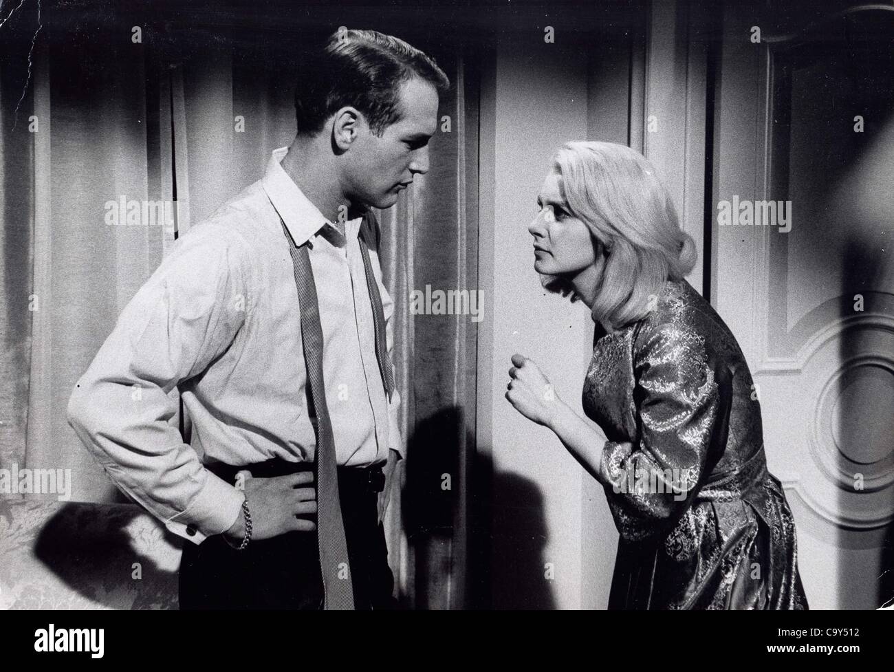 JOANNE WOODWARD with Paul Newman.(Credit Image: Â© Jack Stager/Globe ...