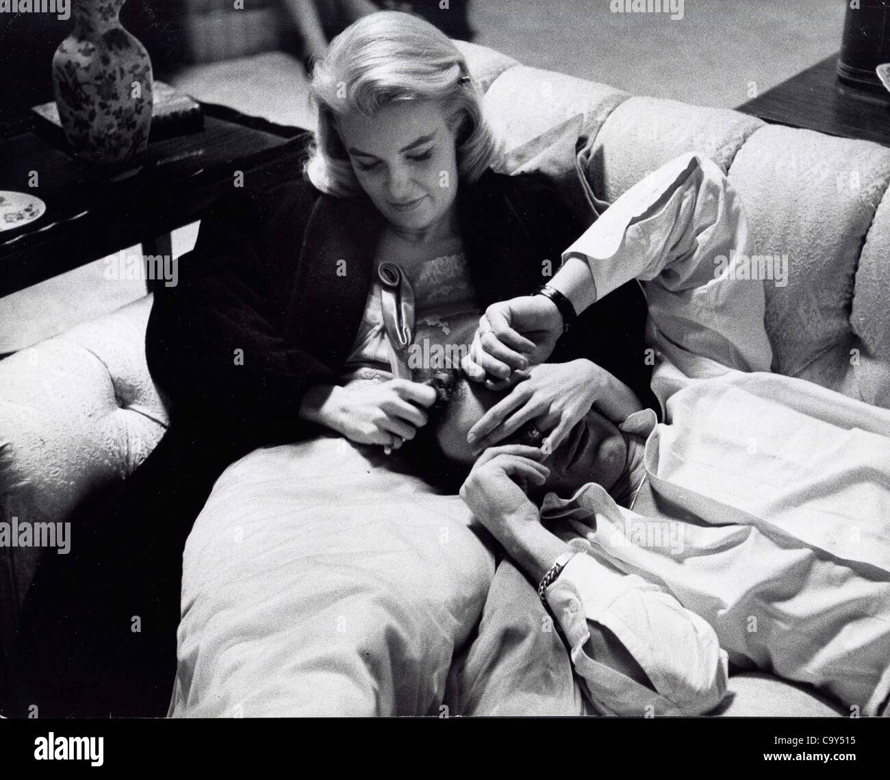 JOANNE WOODWARD with Paul Newman.(Credit Image: Â© Jack Stager/Globe ...