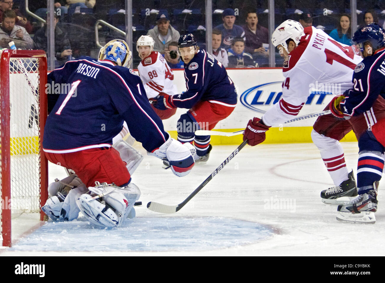 Taylor Pyatt High Resolution Stock Photography and Images - Alamy