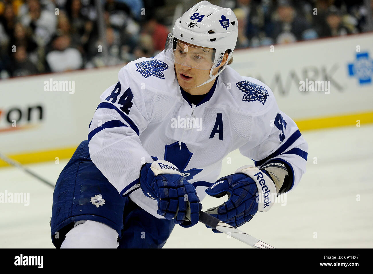 March 7, 2012 - Pittsburgh, PENNSYLVANNIA, U.S - Toronto Maple Leafs ...