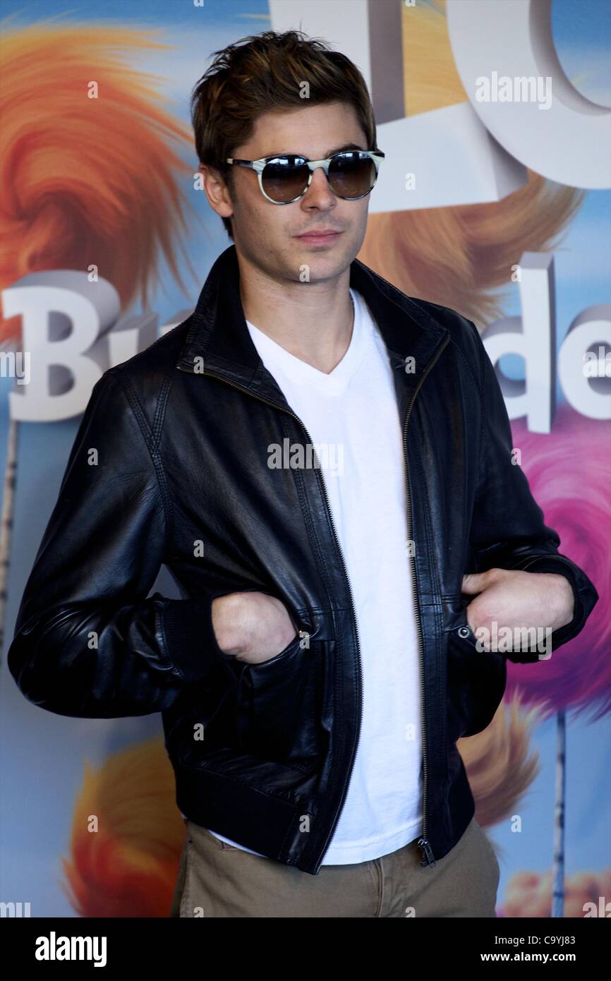 March 8, 2012 - Madrid, Spain - US Actor Zac Efron Attends a Meeting ...