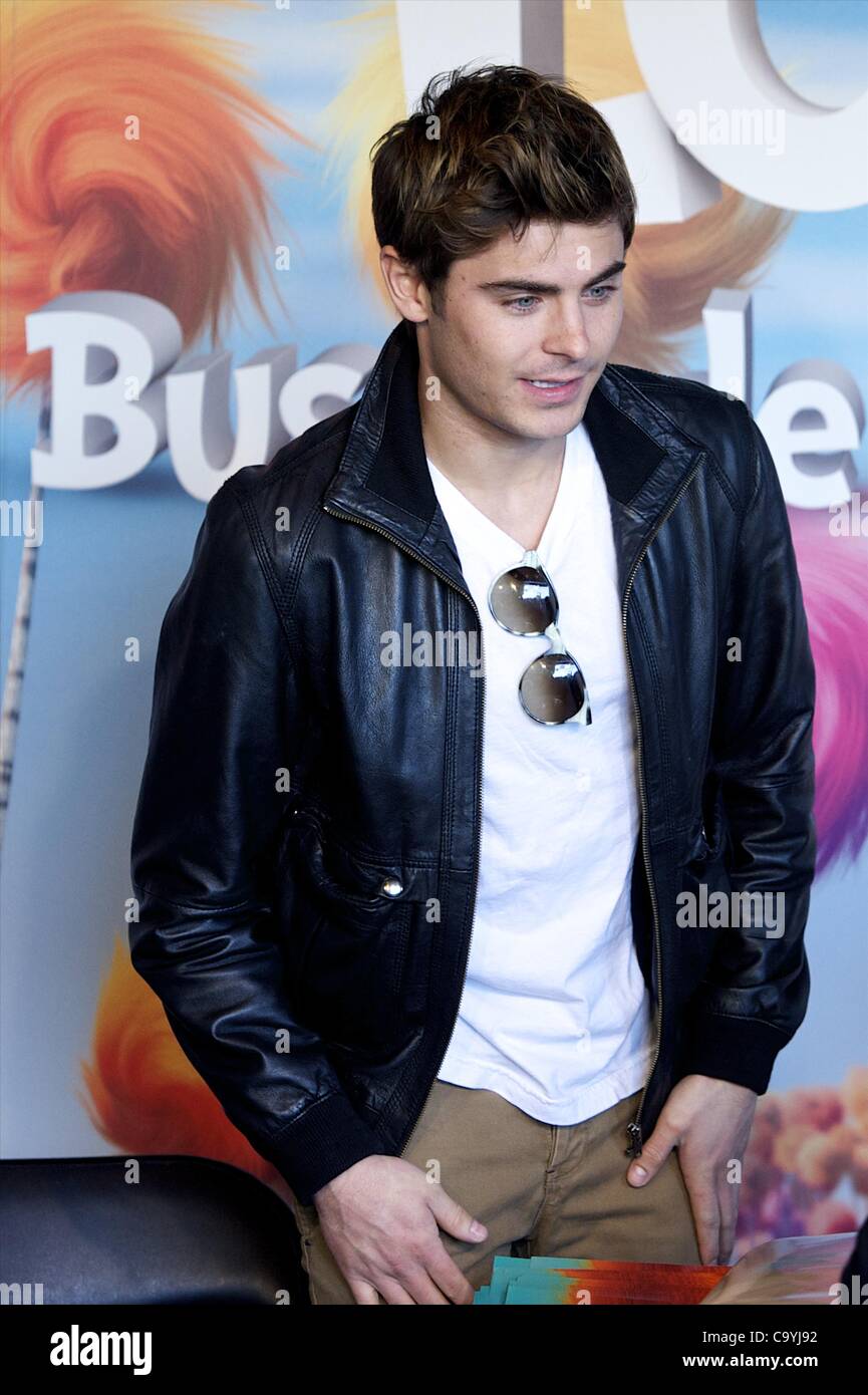 March 8, 2012 - Madrid, Spain - US Actor Zac Efron Attends a Meeting ...
