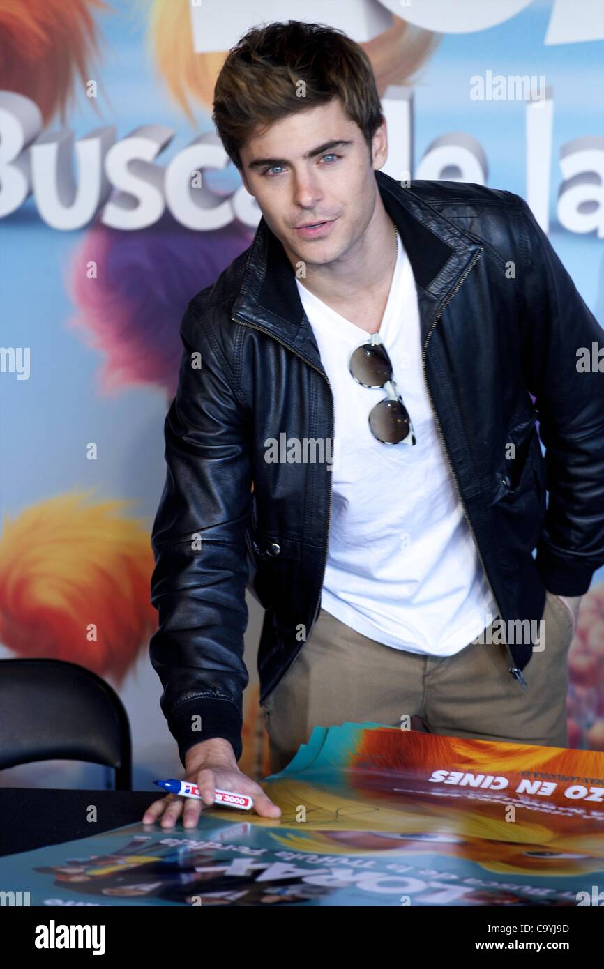 March 8, 2012 - Madrid, Spain - US Actor Zac Efron Attends a Meeting ...