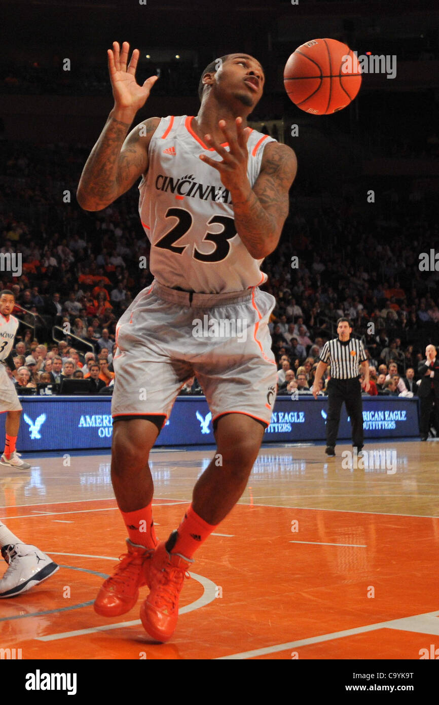 March 8, 2012 - New York, New York, U.S - University of Cincinnati ...