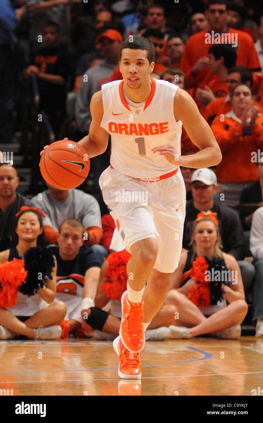 March 8, 2012 - New York, New York, U.S - Syracuse guard Michael Carter ...