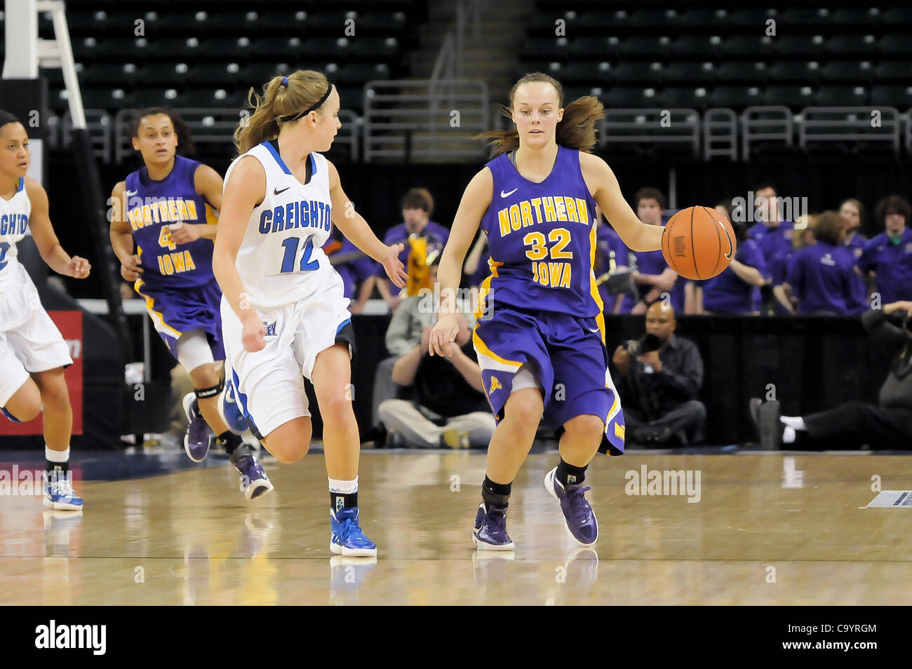 Ally donaldson hi-res stock photography and images - Alamy