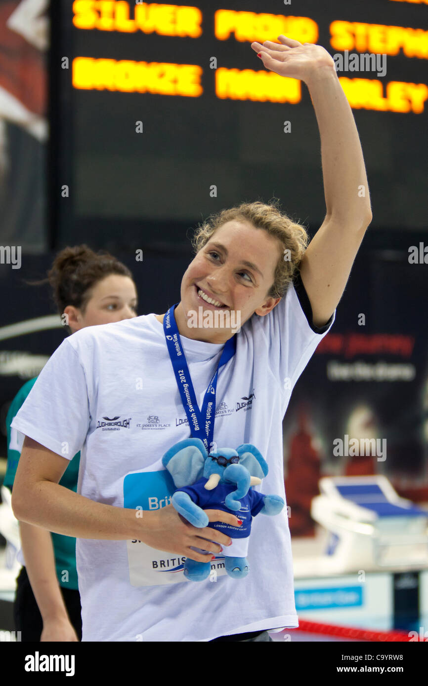 Elizabeth Simmonds (Gold), medal ceremony for the Womens Open 200m ...