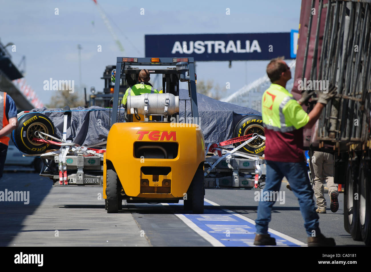 F1 car transporter hi-res stock photography and images - Alamy