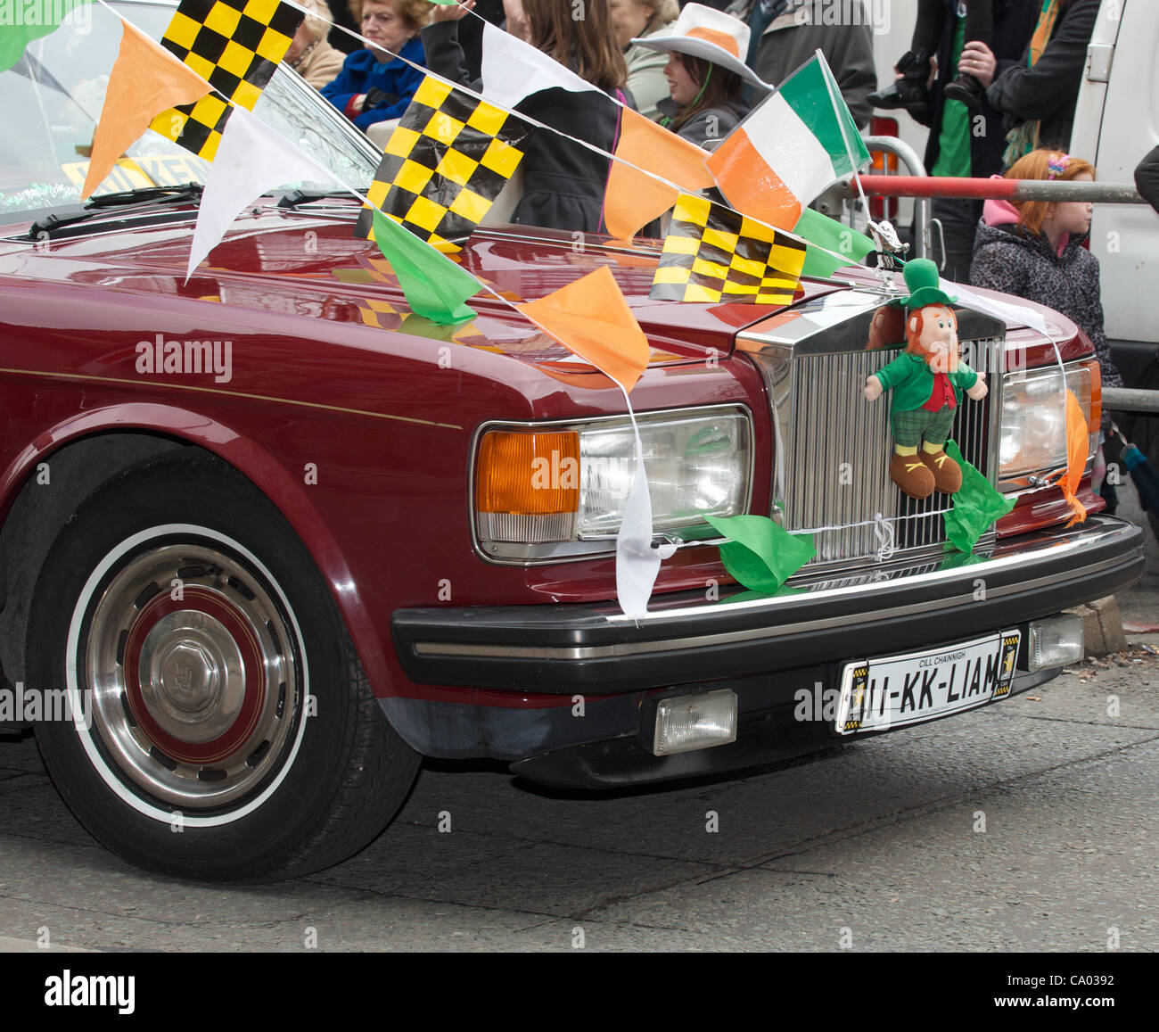 The Manchester Irish Festival Parade on 11-03-2012 covers three miles ...