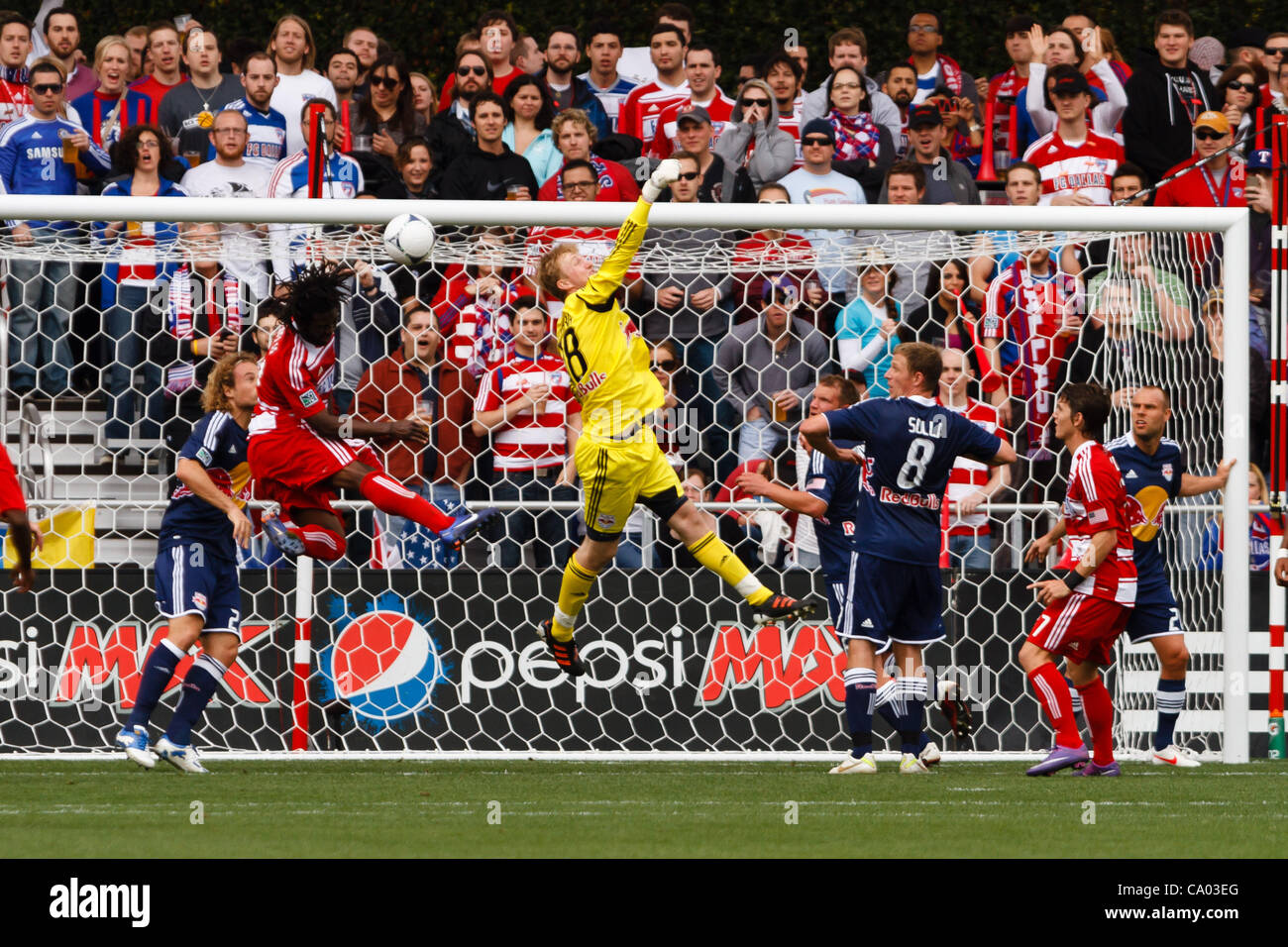 March 11, 2012 - Frisco, Texas, US - New York Red Bulls goalkeeper Ryan ...