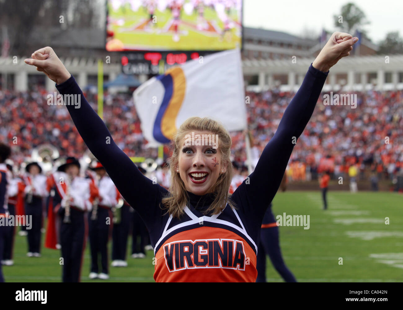 Virginia tech cheerleaders hi-res stock photography and images - Alamy