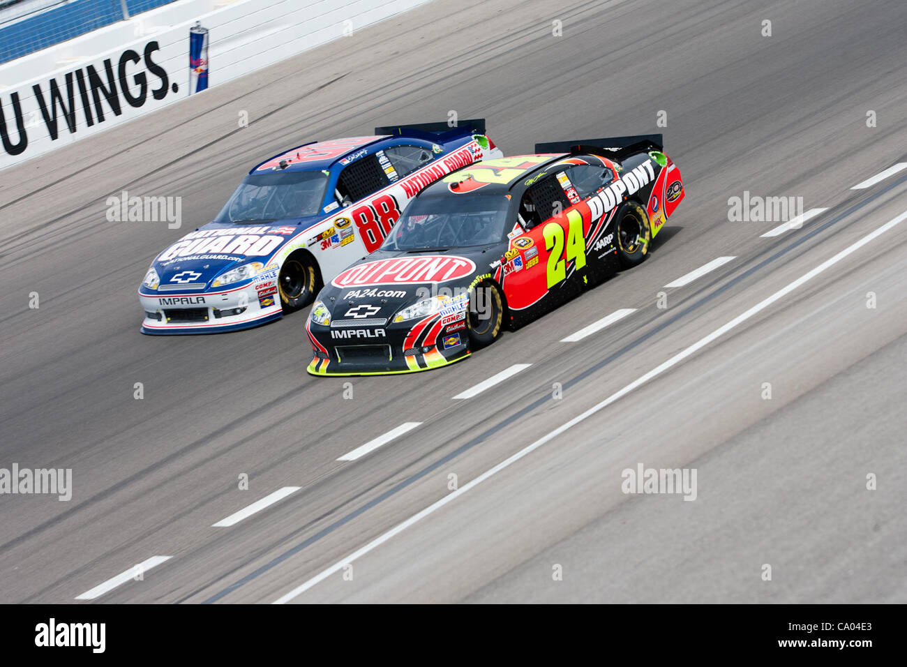 Hendrick dupont chevrolet jeff gordon hi-res stock photography and ...