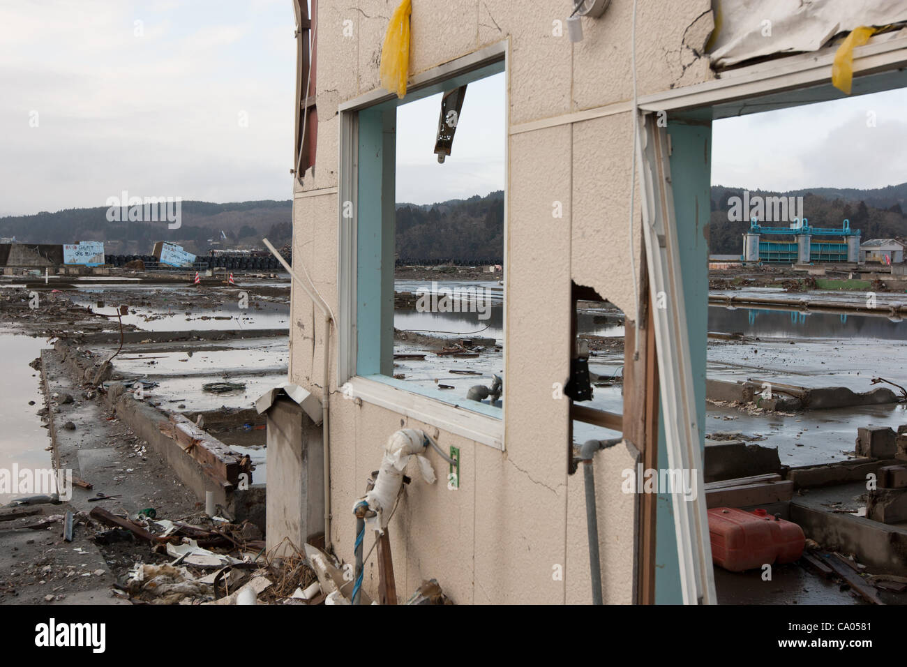2011 great east japan earthquake hi-res stock photography and images ...