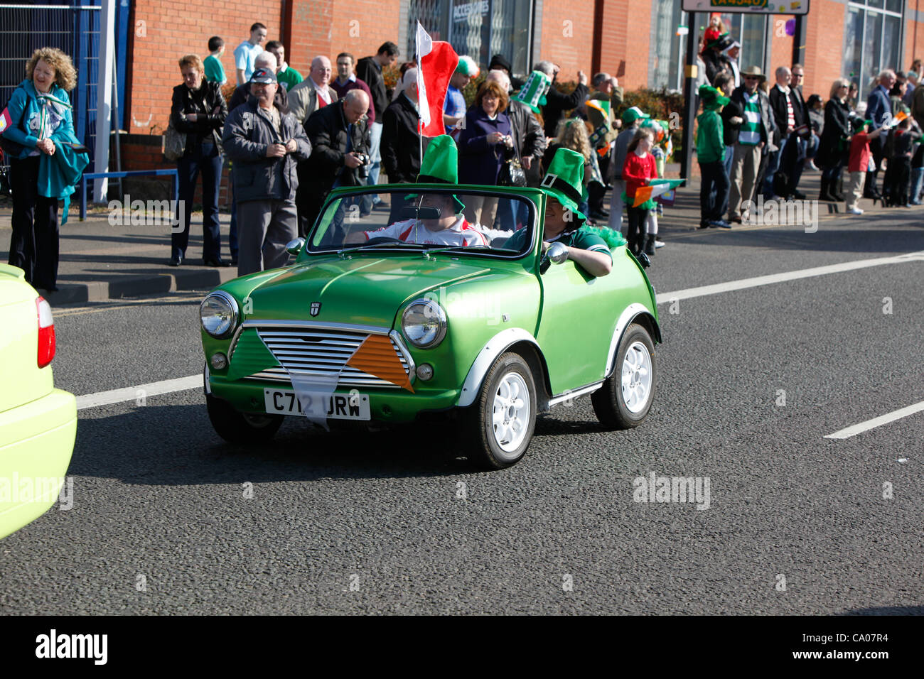 Birmingham parade hi-res stock photography and images - Alamy