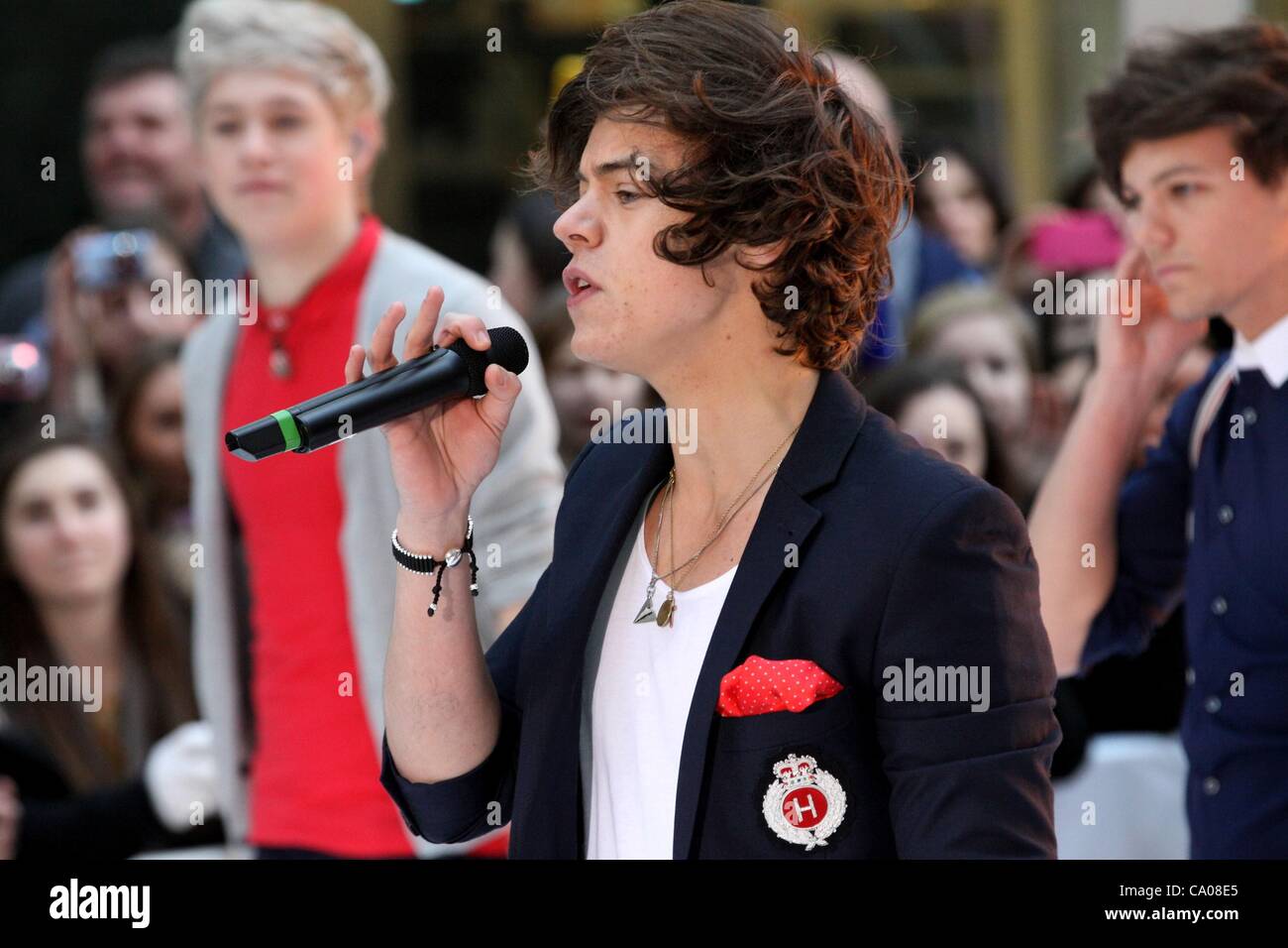 Harry Styles on stage for NBC Today Show Concert with One Direction ...