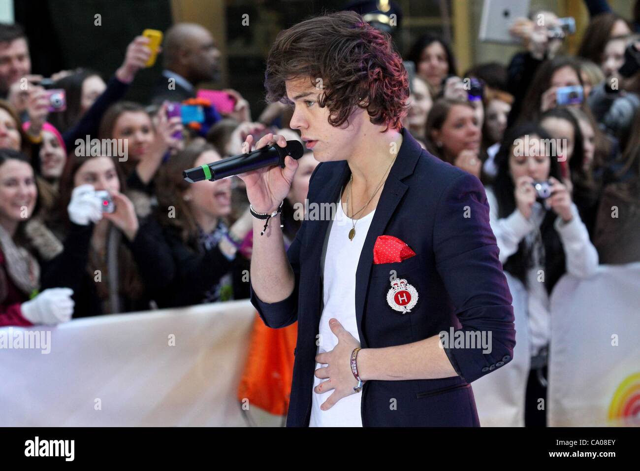 Harry Styles on stage for NBC Today Show Concert with One Direction ...