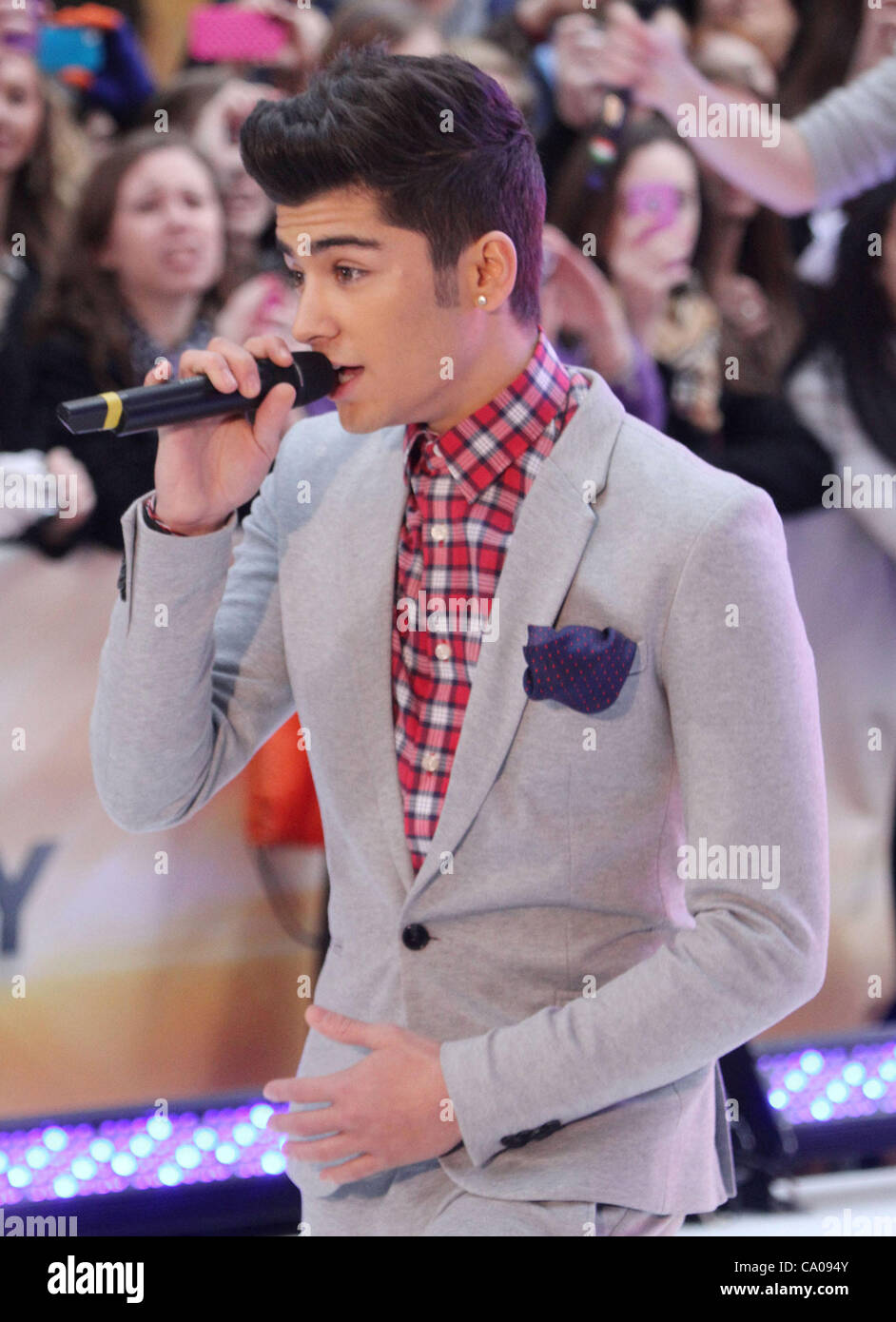 Zayn malik of one direction performs on hi-res stock photography and ...