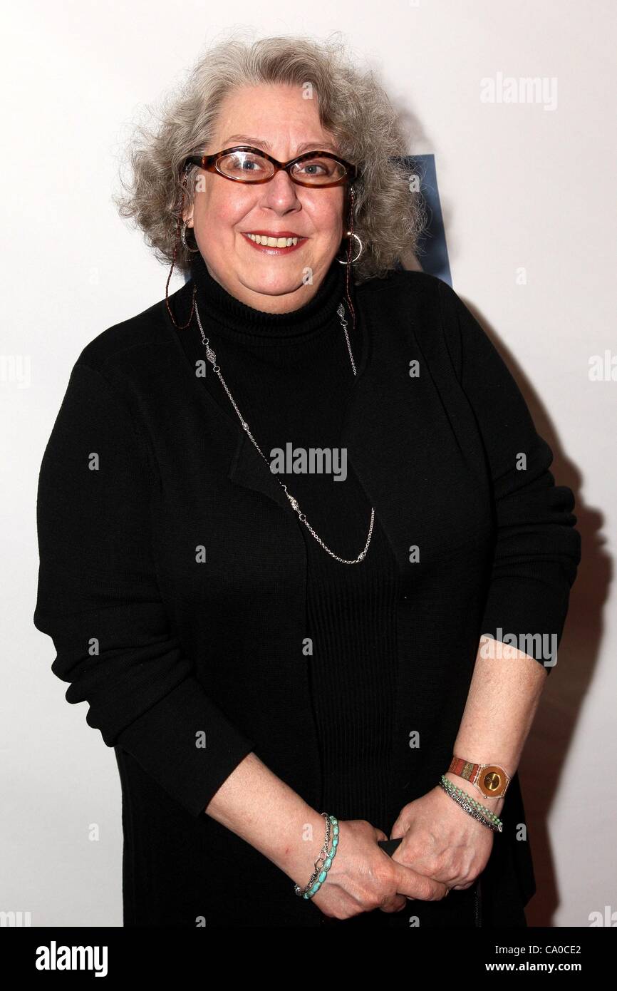 Howdyshell hi-res stock photography and images - Alamy