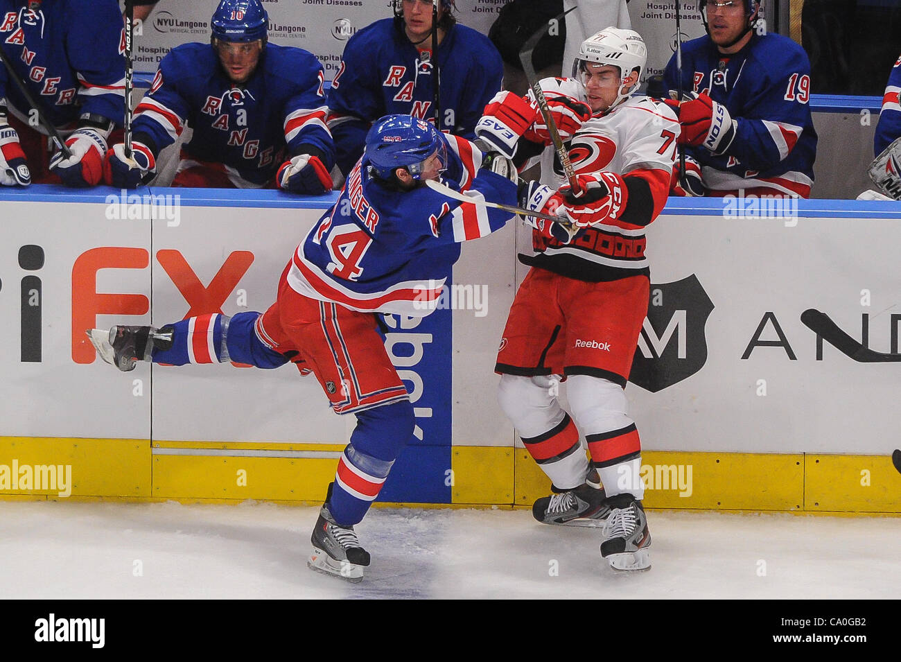 New york rangers steve eminger hi-res stock photography and images - Alamy