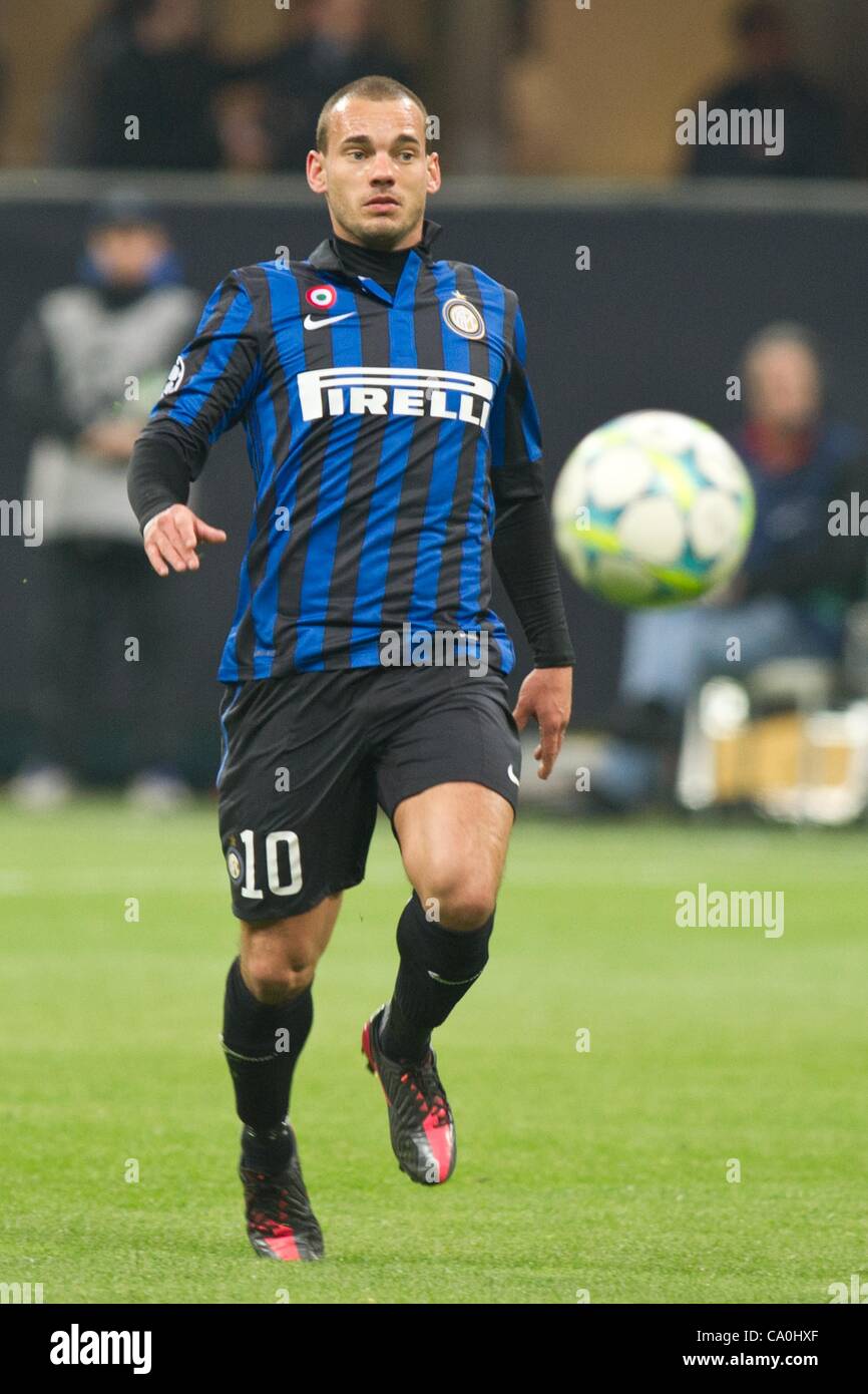 Wesley sneijder inter hi-res stock photography and images - Alamy