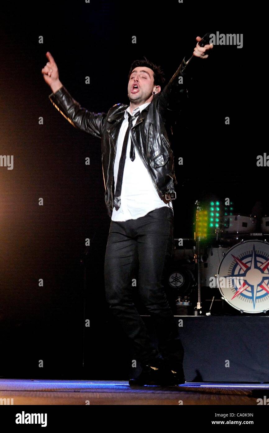 Hedley Band Logo Band Hedley Singer Jacob Hoggard GIF Band Hedley