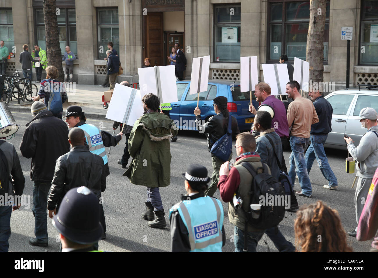 A police team cuts hi-res stock photography and images - Alamy