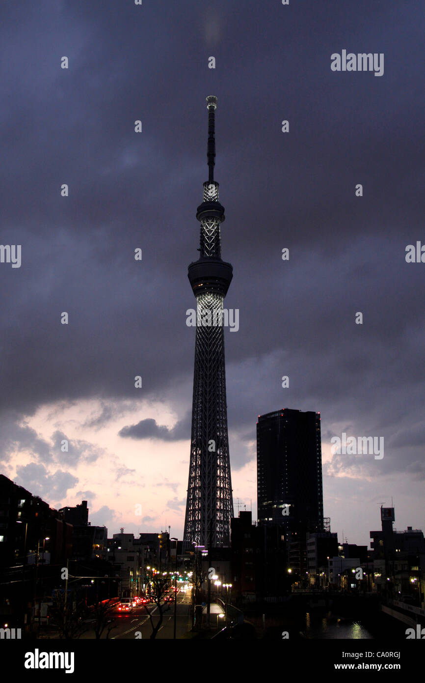 311 earthquake hi-res stock photography and images - Alamy