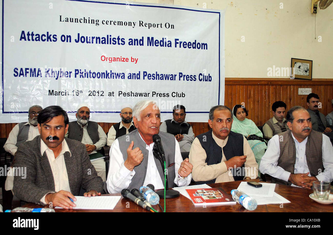 Safma peshawar khyber pakhtoonkhawa senior min hi-res stock photography ...