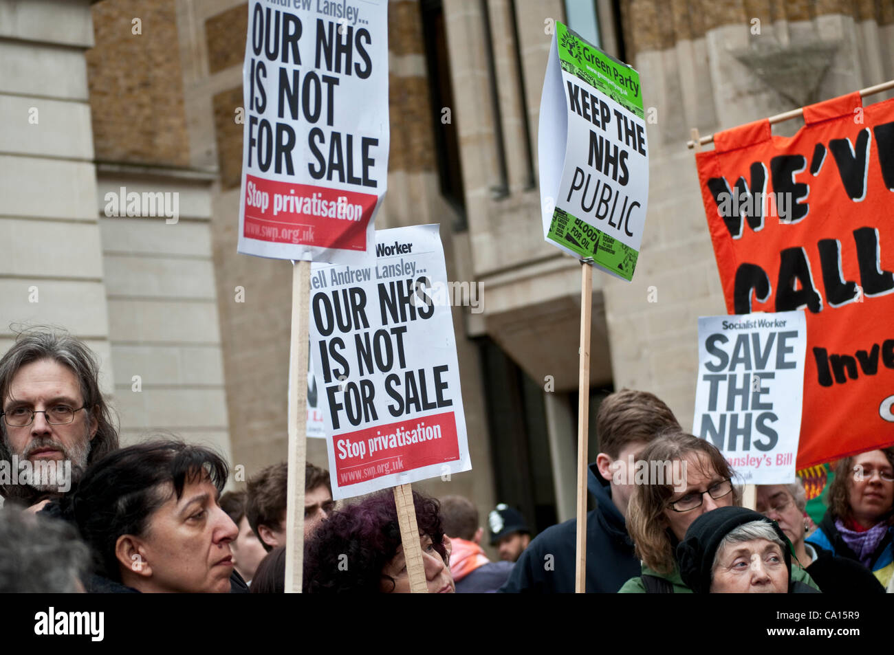 Nhs protest hi-res stock photography and images - Alamy