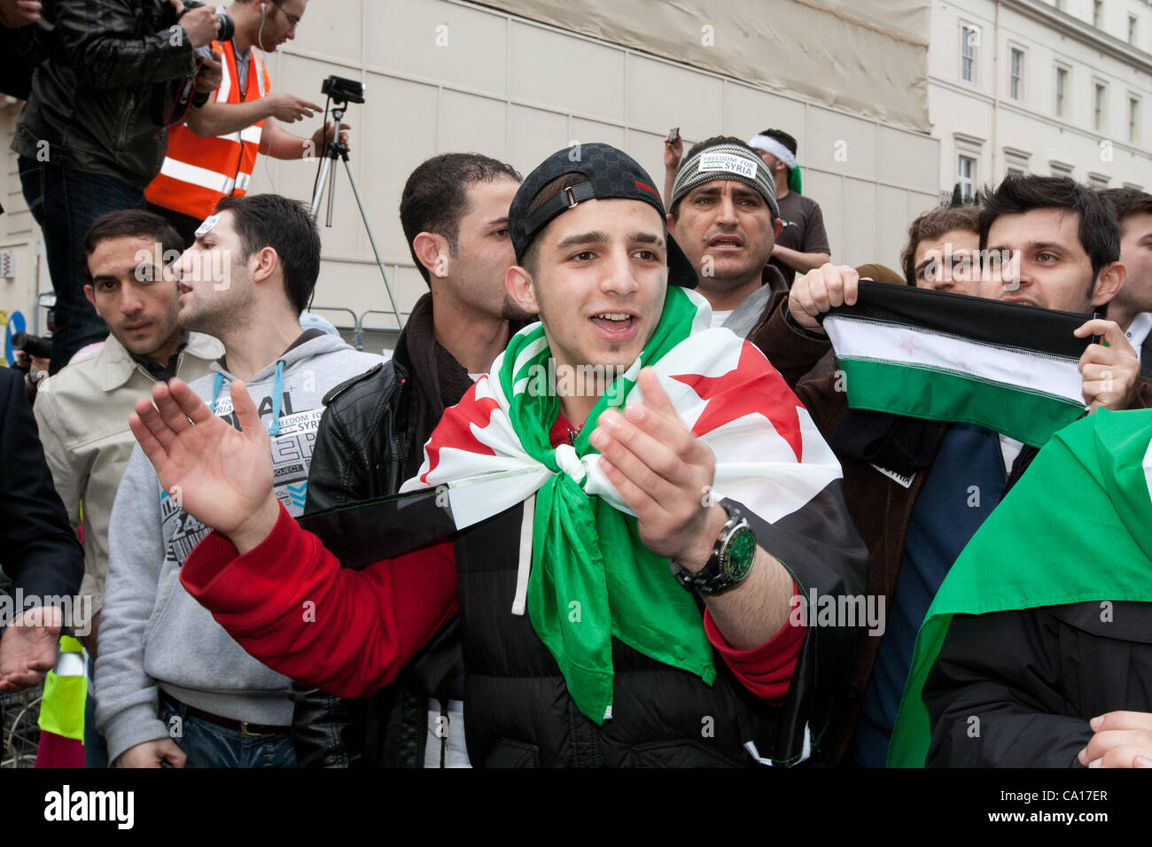 Muslims london journalist hi-res stock photography and images - Alamy