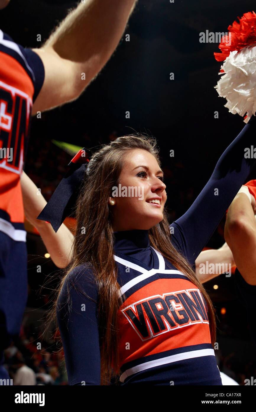 Virginia cavaliers cheerleaders hi-res stock photography and images - Alamy
