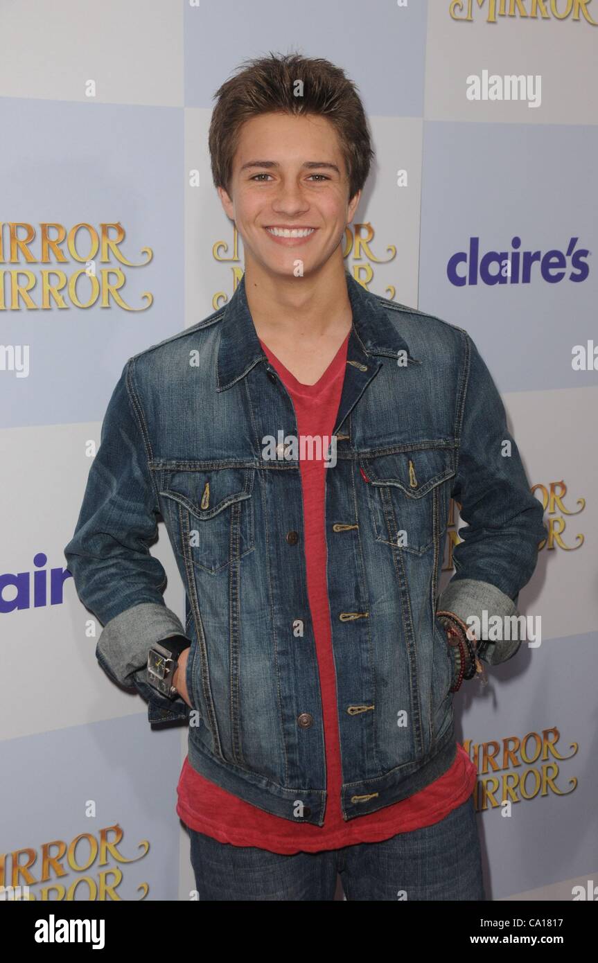 Billy Unger at arrivals for MIRROR MIRROR Premiere, Grauman's Chinese ...