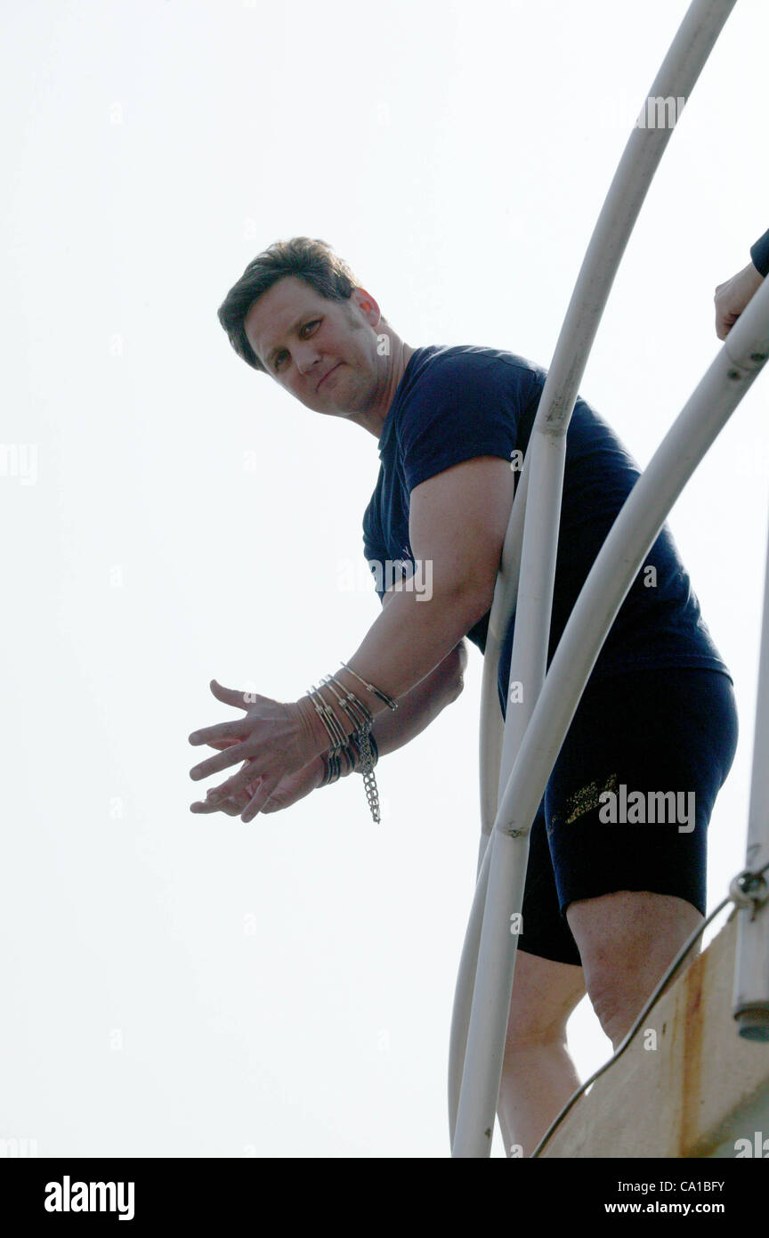 Escape artist water tank hi-res stock photography and images - Alamy