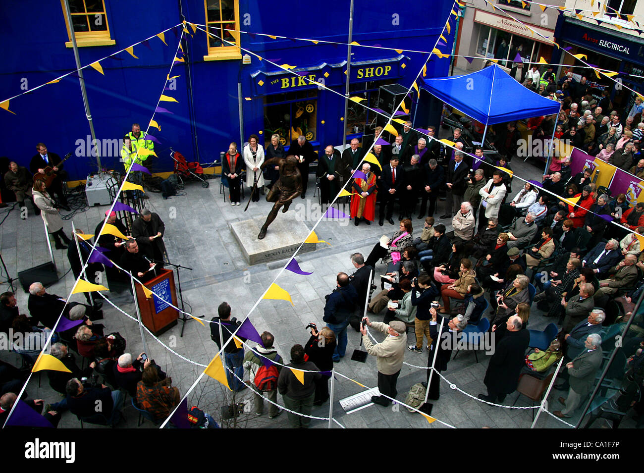 Nicky Rackard statue unveiled in Wexford Town Stock Photo - Alamy