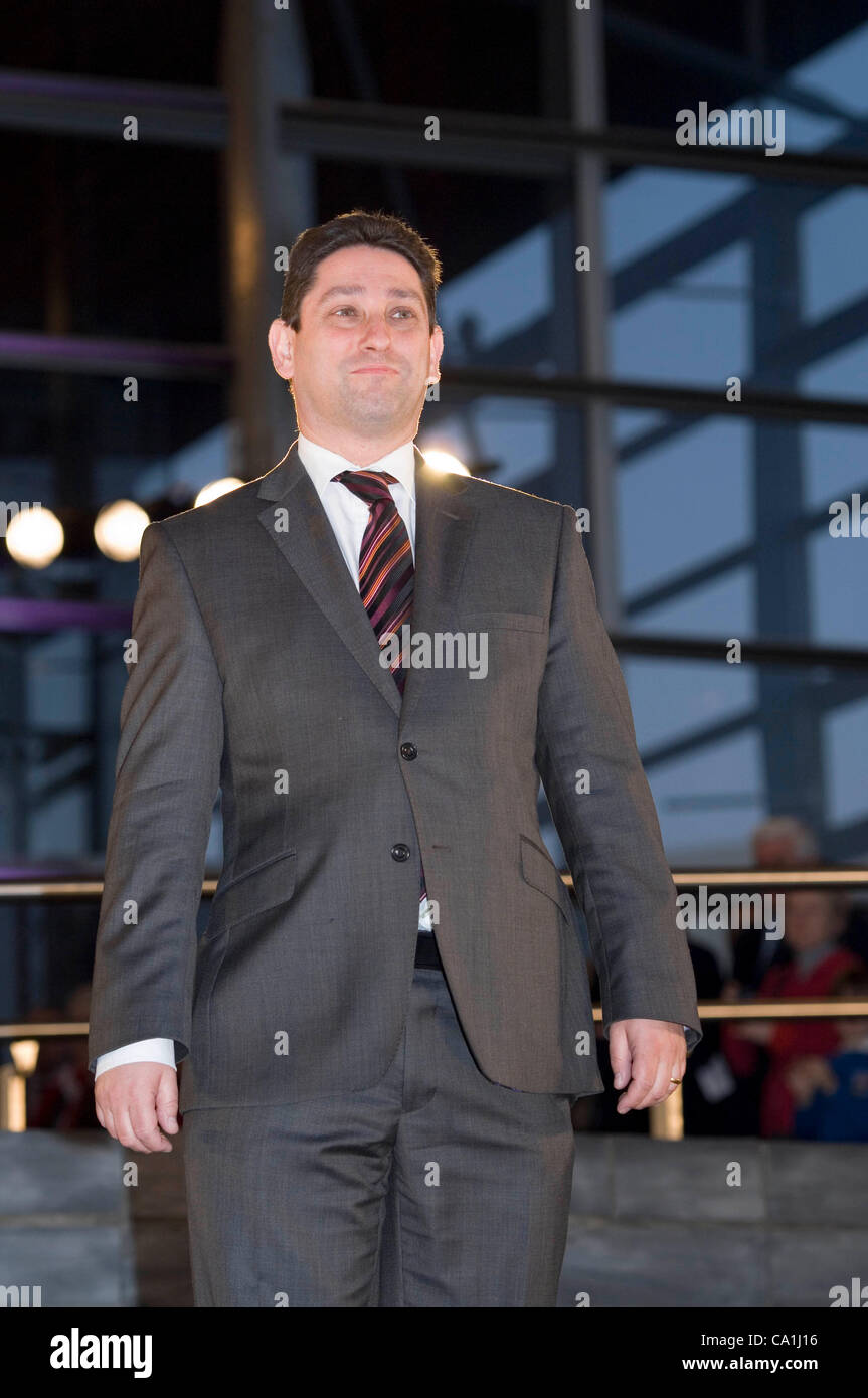 The Welsh rugby team celebrate winning the Grand Slam in the Six ...