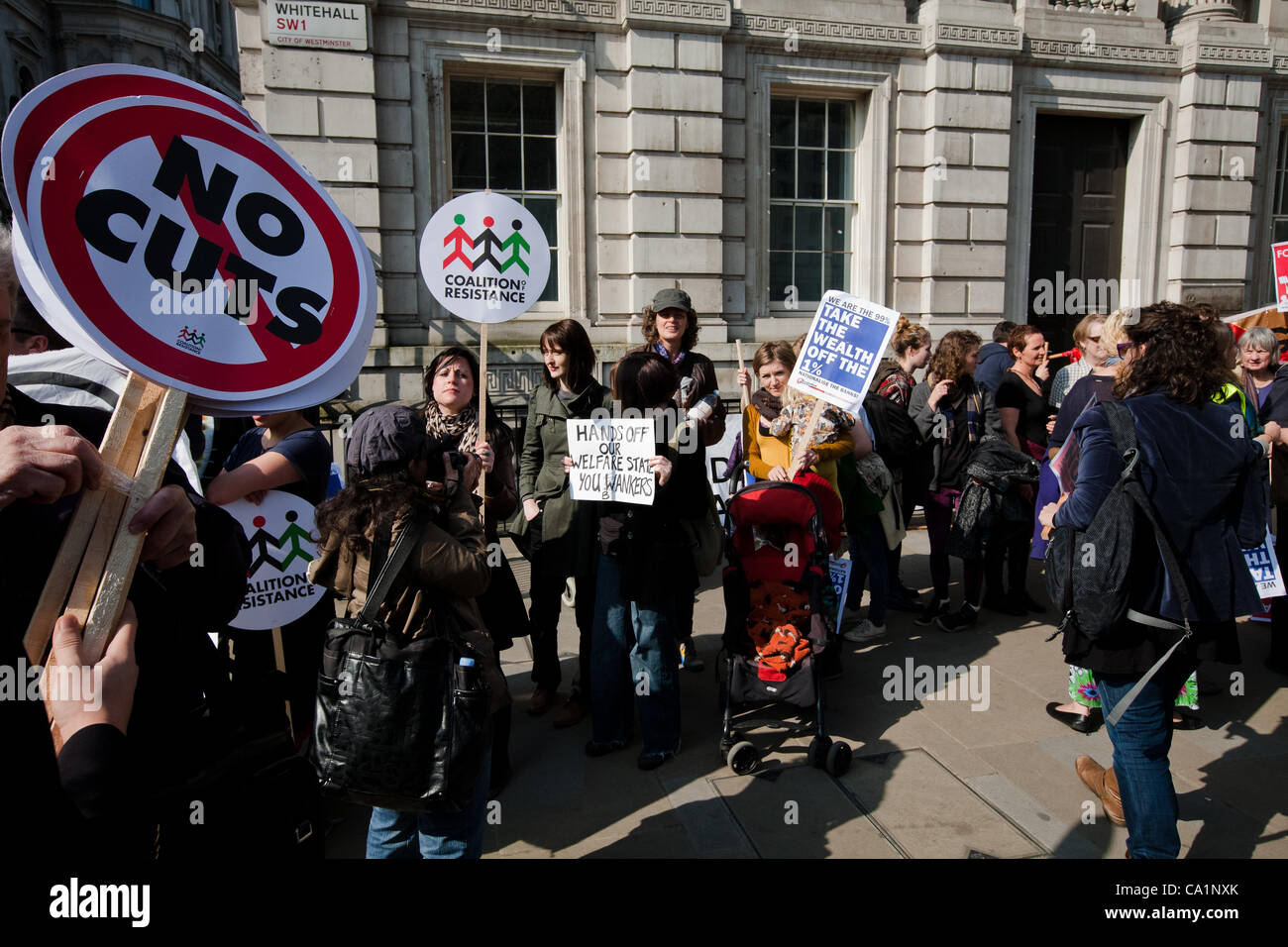 Dole queue 1980s hi-res stock photography and images - Alamy