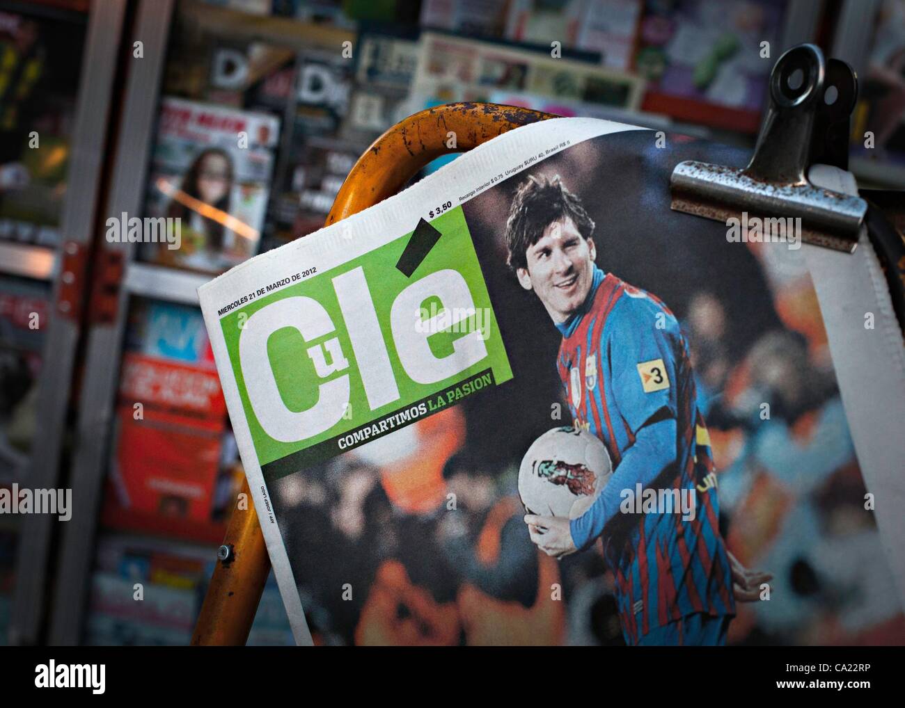 Messi unusual hi-res stock photography and images - Alamy