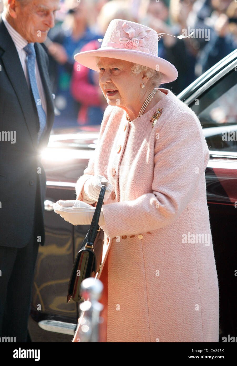 QUEEN ELIZABETH II MANCHESTER EYE HOSPITAL 23 March 2012 MANCHESTER EYE ...