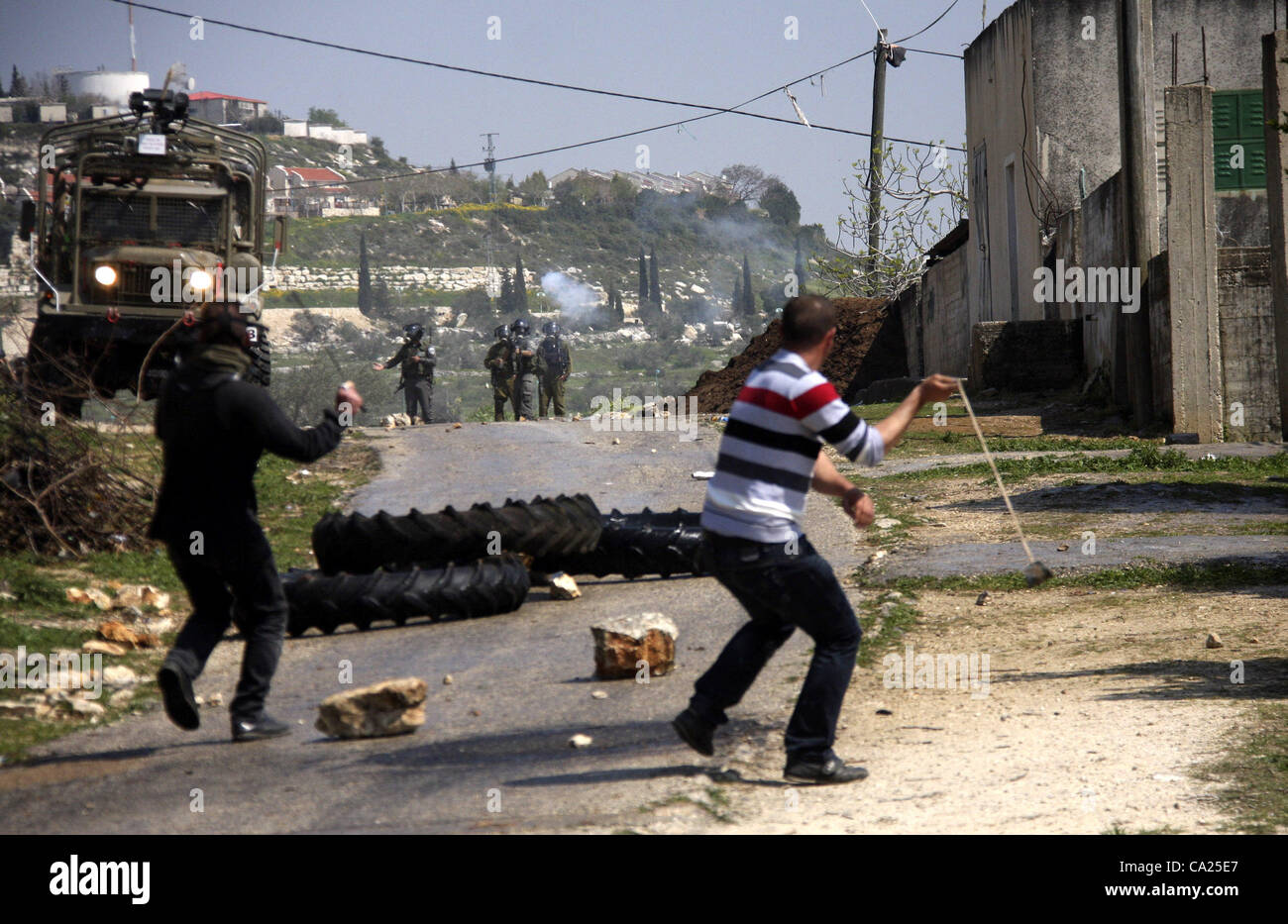 Second intifada protest hi-res stock photography and images - Alamy