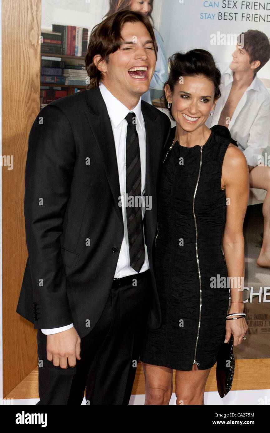 Actress demi moore husband kutcher hi-res stock photography and images ...