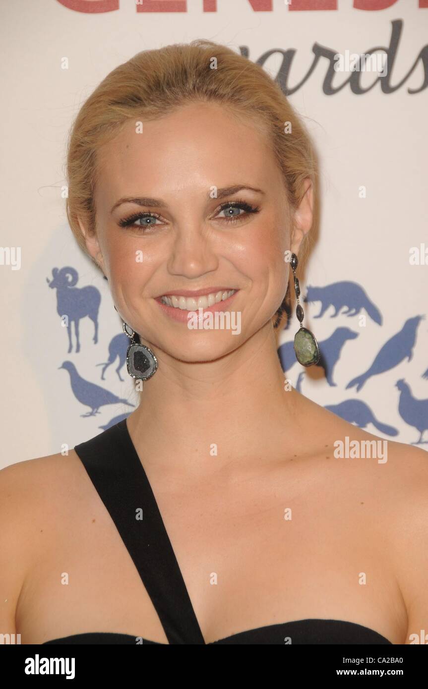 Fiona Gubelman at arrivals for Humane Society of the United States 26th ...