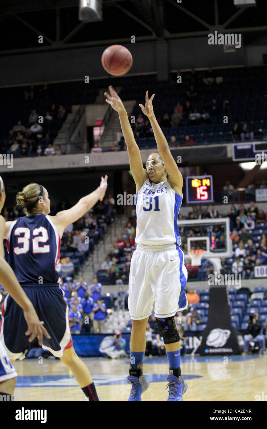 Samantha drake hi-res stock photography and images - Alamy