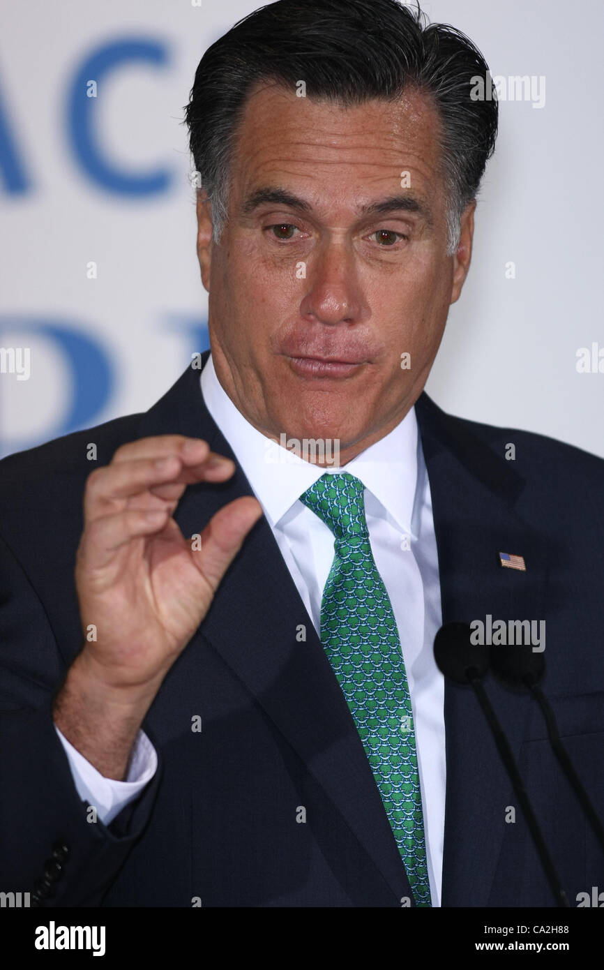 MITT ROMNEY MITT ROMNEY CAMPAIGN EVENT SAN DEIGO CALIFORNIA USA 26 ...
