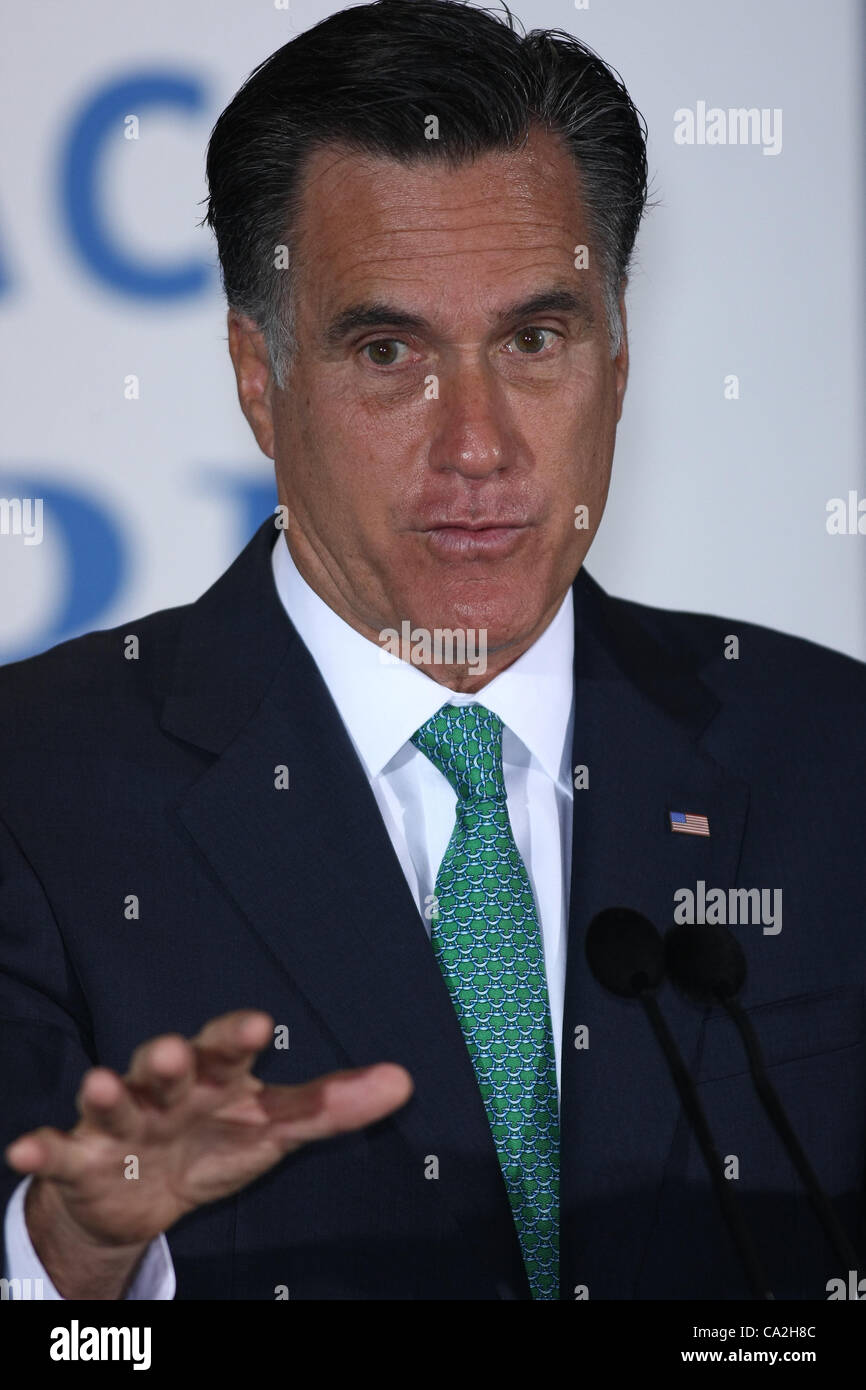 MITT ROMNEY MITT ROMNEY CAMPAIGN EVENT SAN DEIGO CALIFORNIA USA 26 ...