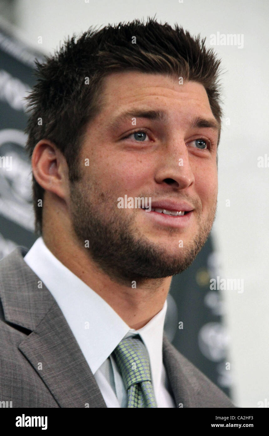 Jets football training center hi-res stock photography and images - Alamy