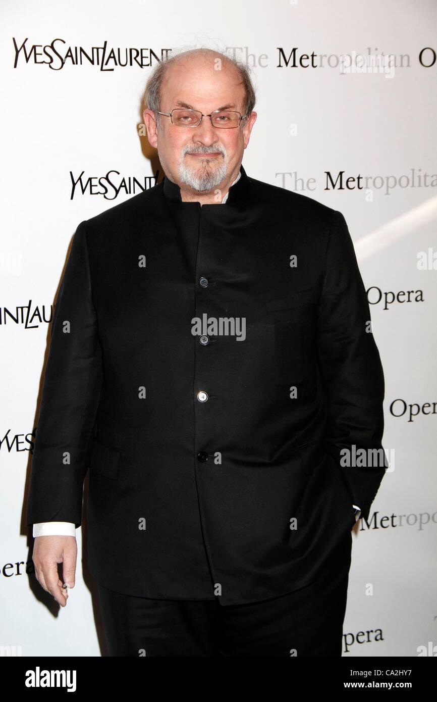 Salman Rushdie at arrivals for Metropolitan Opera Gala Premiere of ...
